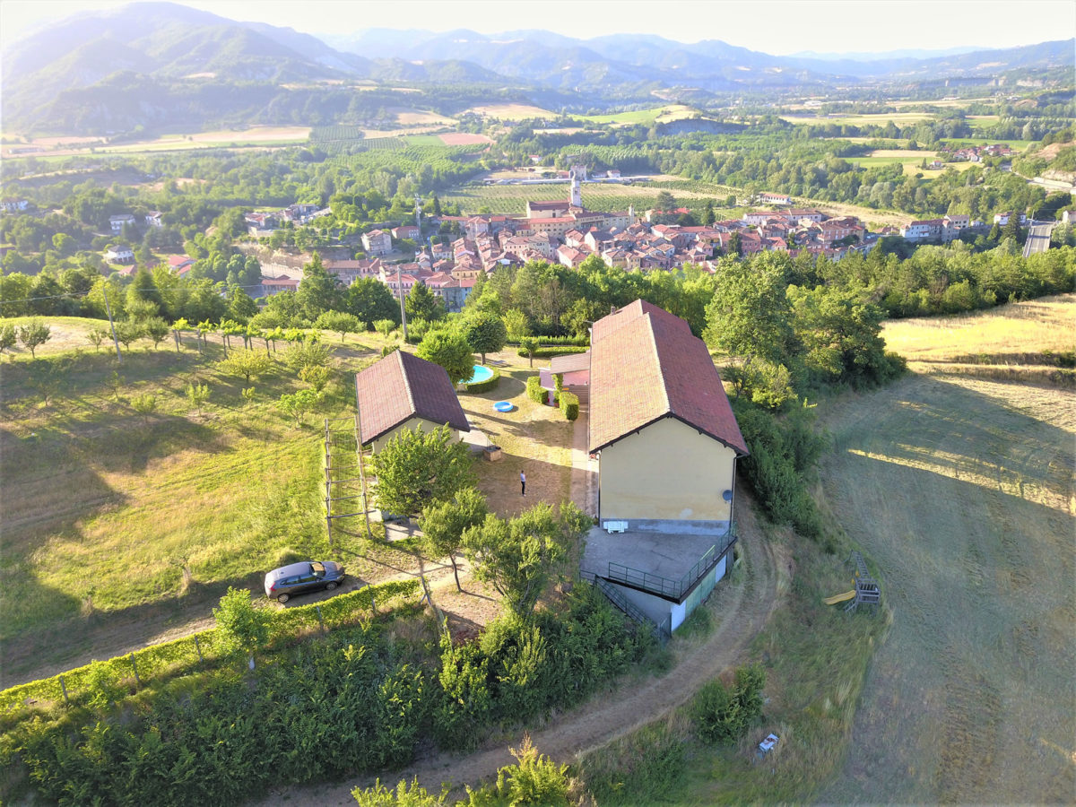 Familiehuis met fantastisch uitzicht - Spigno Italia